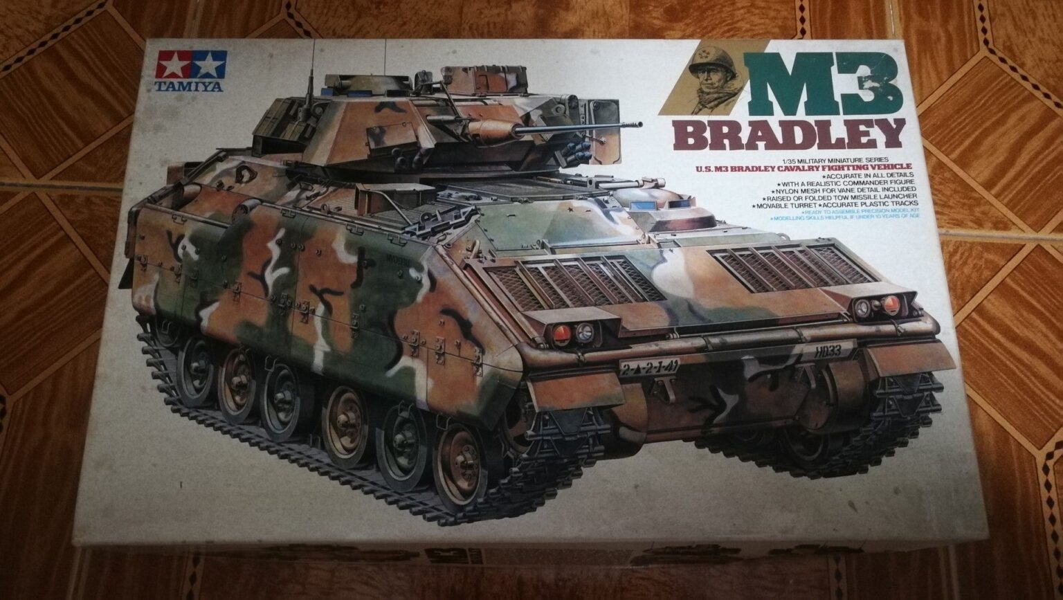 Maqueta Tamiya U.S. M3 Bradley Cavalry Fighting Vehicle – Tienda de Maquetas Maqueteros