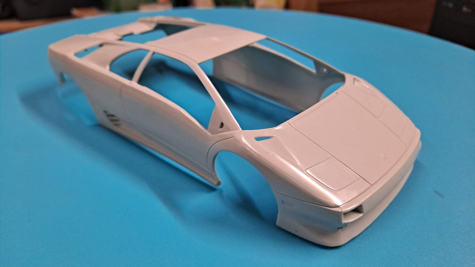 Maqueta Revell Lamborghini Diablo VT – Tienda de Maquetas Maqueteros